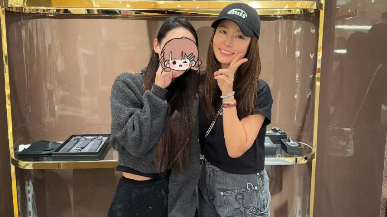 49歲林心如素顏逛街驚豔路人！零修圖照樣美到發光 網嘆：說是30歲都信 | 名人生活 | Babyou姊妹淘